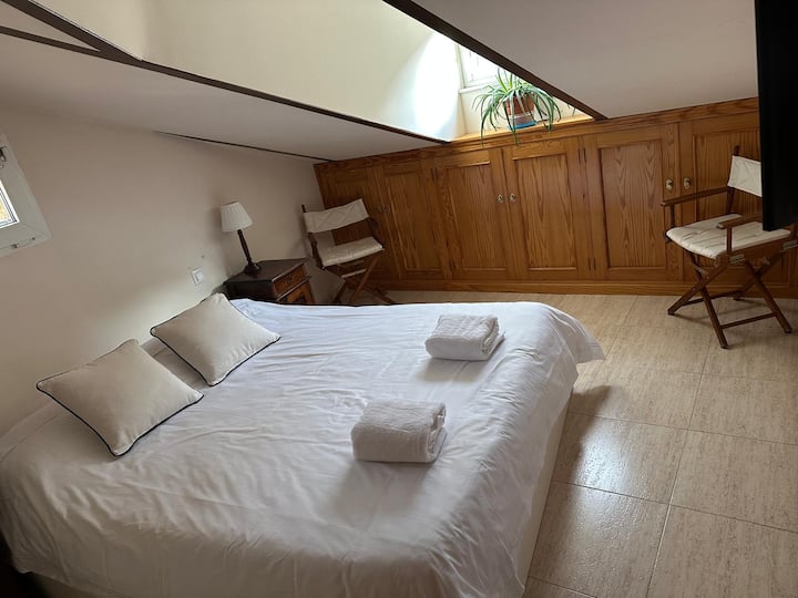 Vallespin Suite Ii, Atico Con Vistas A La Muralla - Ávila