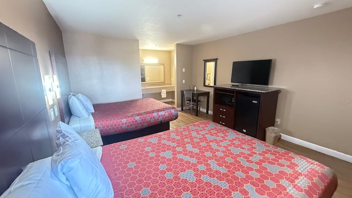 Qqns-2 Queens - Watsonville, CA