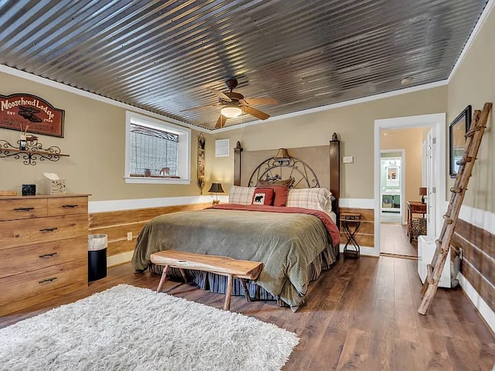 The Lodge - Canton, TX