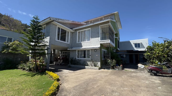 Misty Vibes - Kodaikanal - Kodaikanal