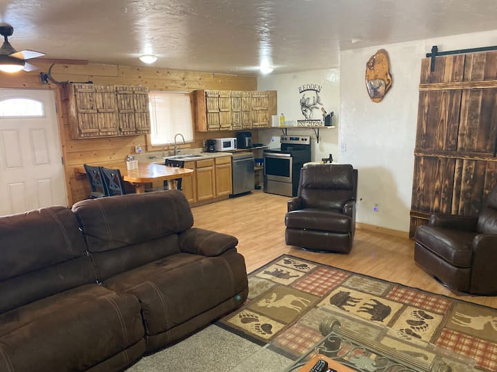 Kanyon Land! - Horseshoe Bend, Vernal