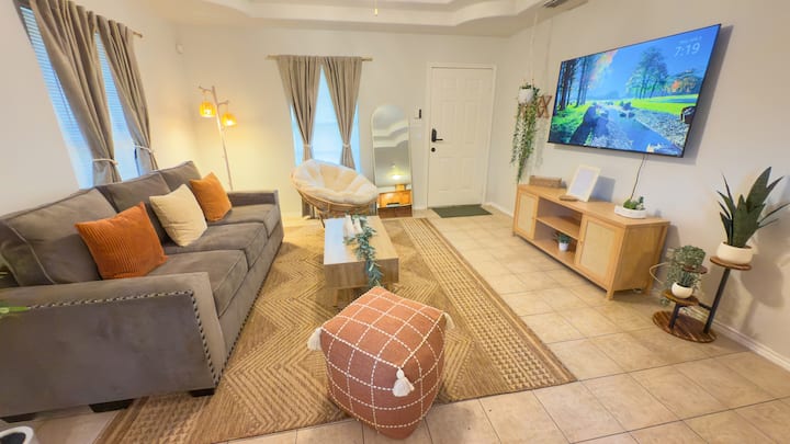 New King Bed/cozy Apartment/gated - Edinburg, TX