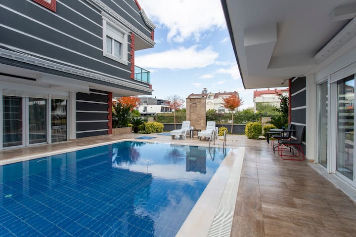 Familysuit-havuzlu, Aile Için Bölgenin En Iyisi - Antalya