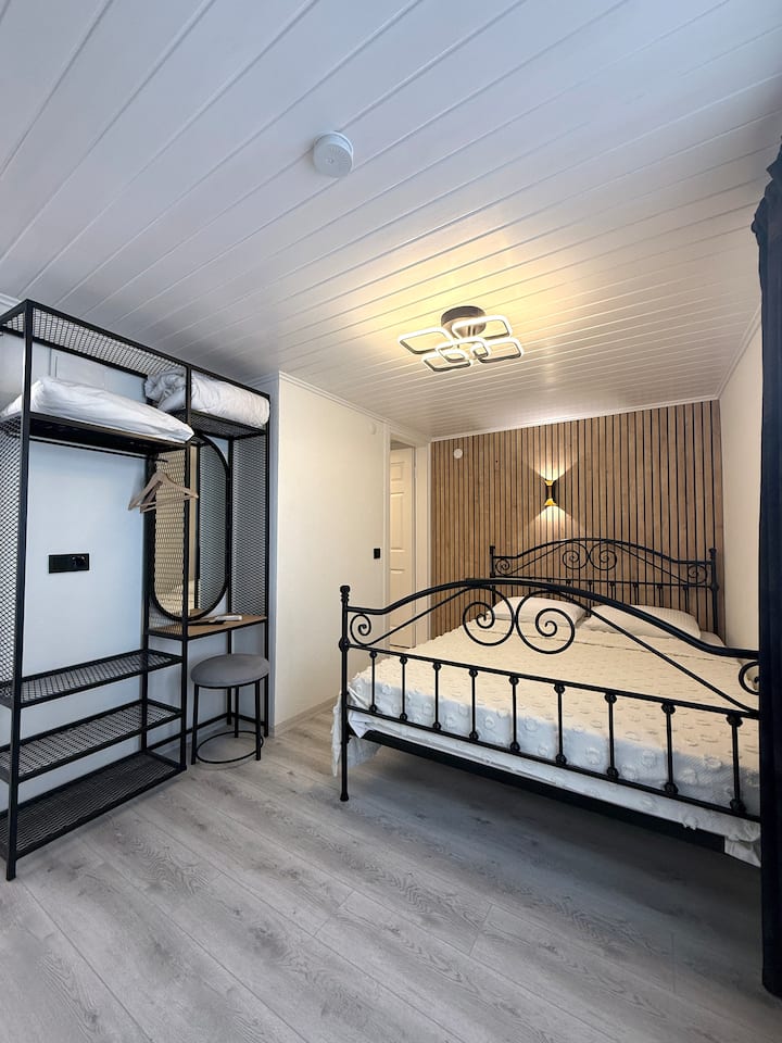 Spacious Studio For 2–3 Guests In Greek House - Alibey Island