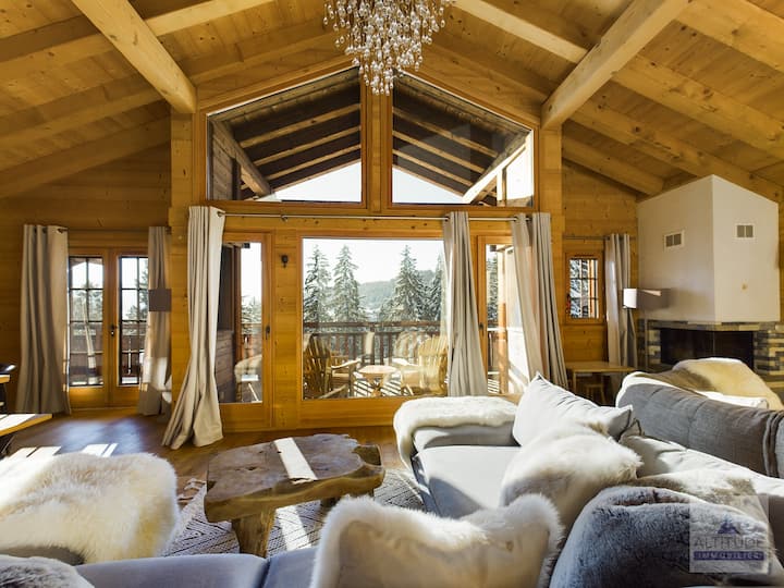 Chic And Luxurious Chalet - Crans-Montana