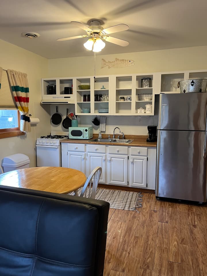 Sleeping Bear Riverside Cabins -Riverview - Honor, MI