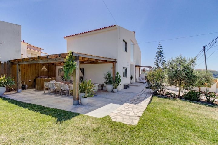 Ocean House | Private Room 2 - Ericeira