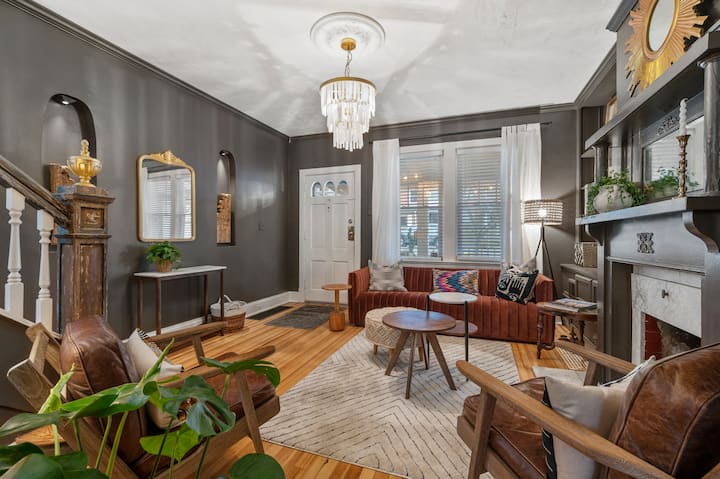 Gothic Boho Hideaway |4br |Parking |Safe &Walkable - Pittsburgh, PA
