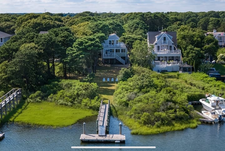 Serene Waterfront Getaway - Oak Bluffs, MA