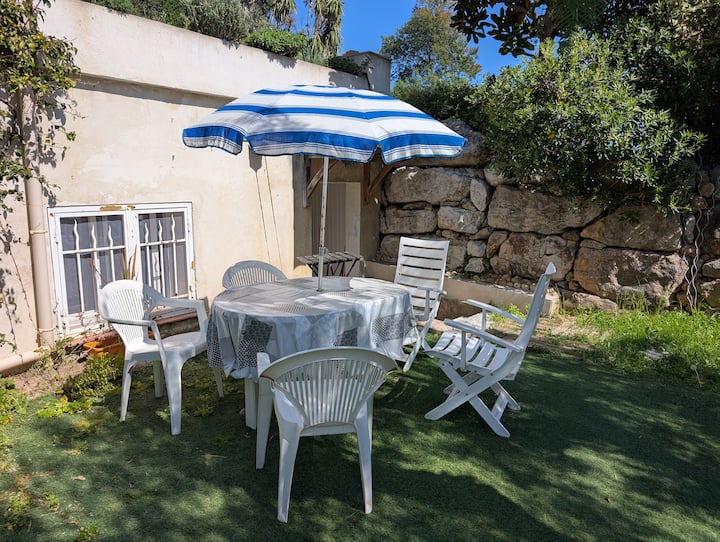 Grand Appartement Au Grand Calme - Juan-les-Pins