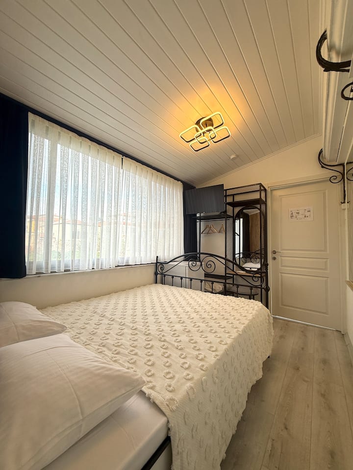 Romantic Studio In Cunda With Ensuite Bath - Cunda