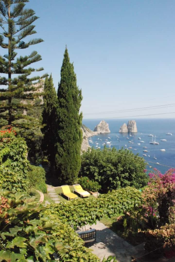 Splendida Villa Sui Faraglioni - Anacapri