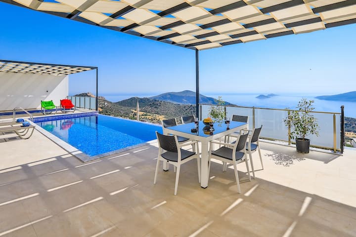 Deniz Manzaralı ÖZel Havuzlu Lüks Villa - Kalkan