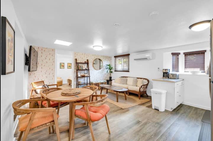 Coconut Beach Cottage -2 Bed A/c - Kailua, HI