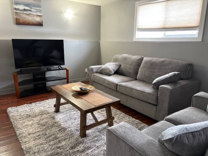 1 Bedroom, 1 Bath Lower Duplex - Grande Prairie