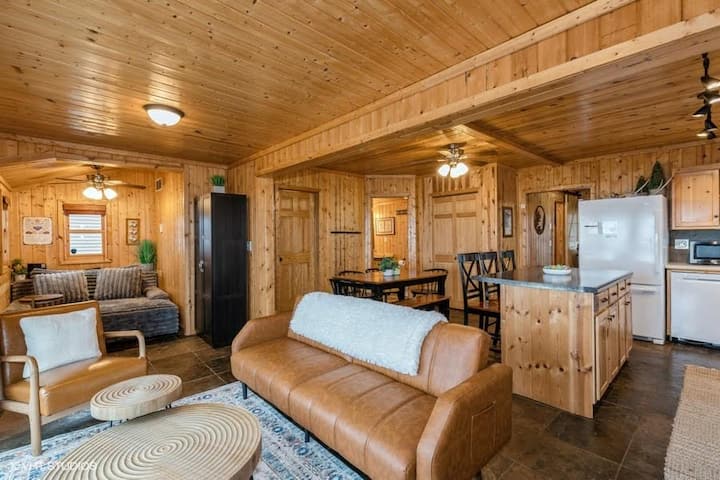 Mille Lacs Lake Retreat - Mille Lacs County
