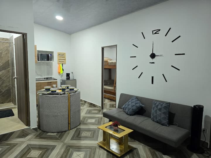 Apto Nuevo Con Lindas Vistas - Montenegro