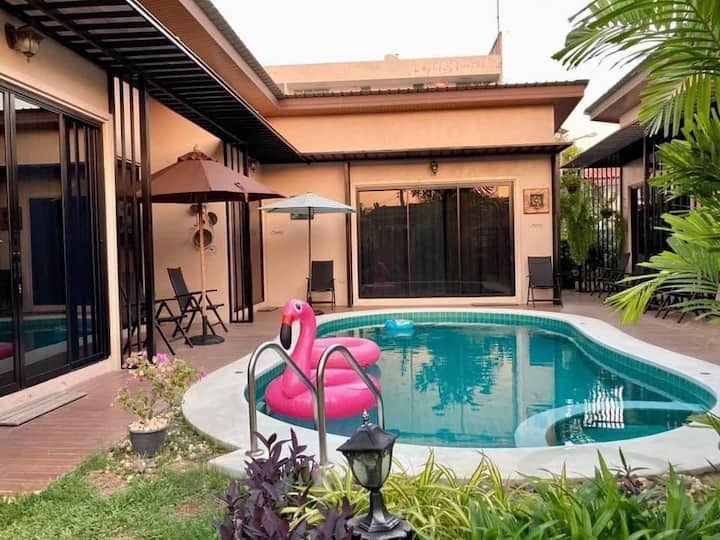 Barbé La Maison - Hua Hin