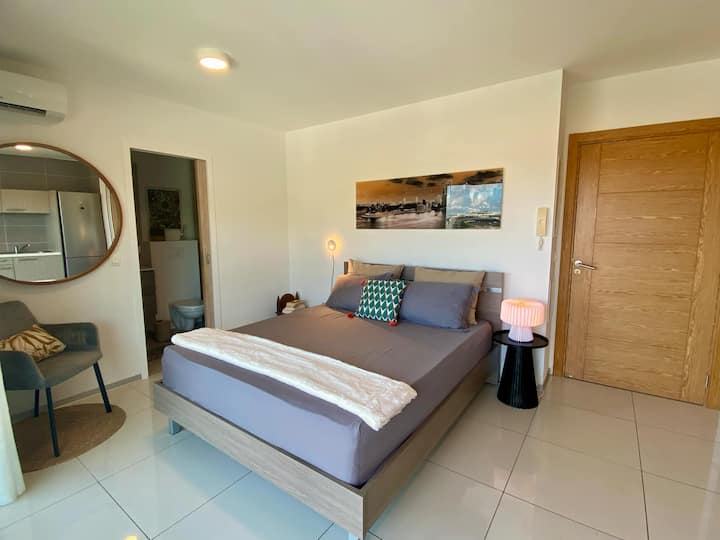 Ouémo, Coquet Studio - Nouméa