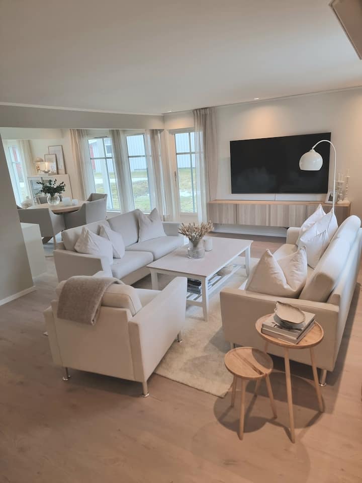 Stort Hus Med Plass Til 7 Personer - Mosjøen