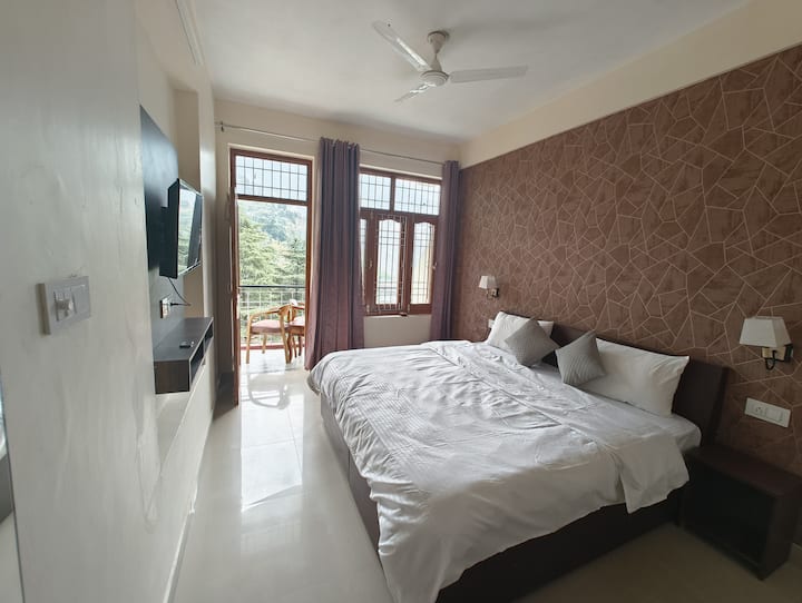 Artllers
Where Art Meets Travell - Dharamshala