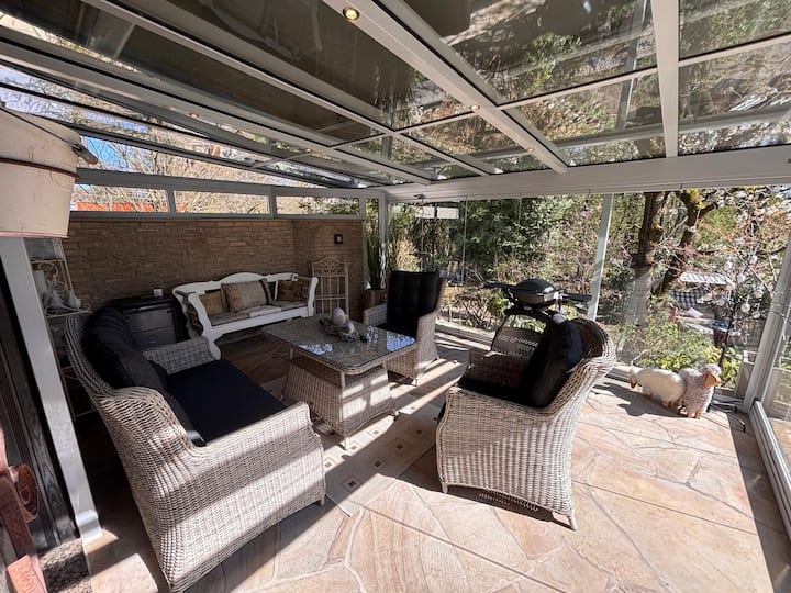 3zi.whg/100qm/kü/bad/  Terrasse+wintergarten - Bielefeld