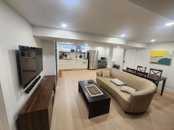 Kai's Cozy Nepean Home - Ottawa