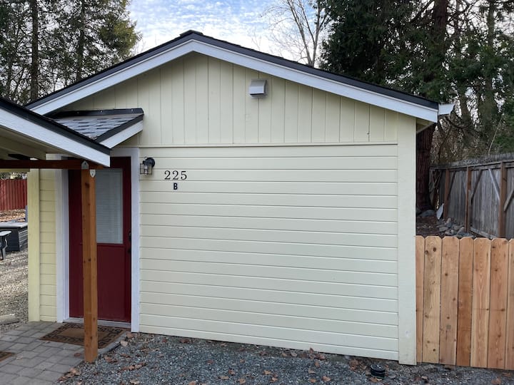 Jackson Creek Studio - Jacksonville, OR