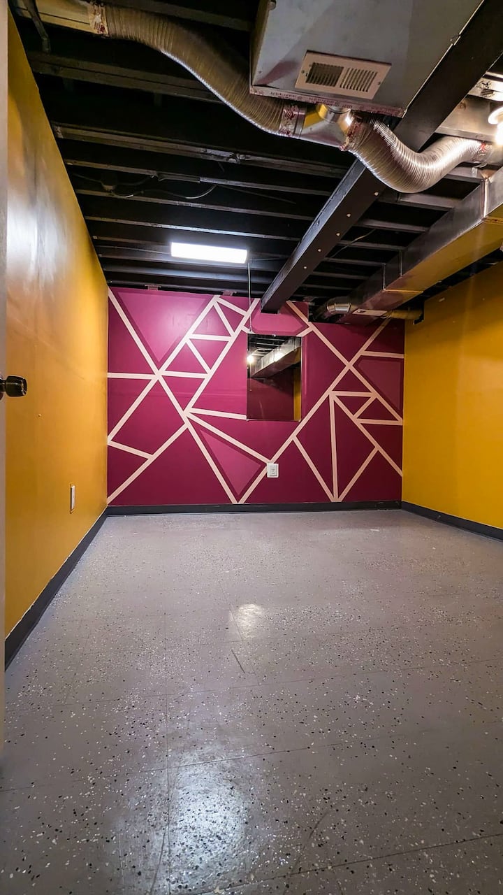 The Gold Room - Southfield, MI