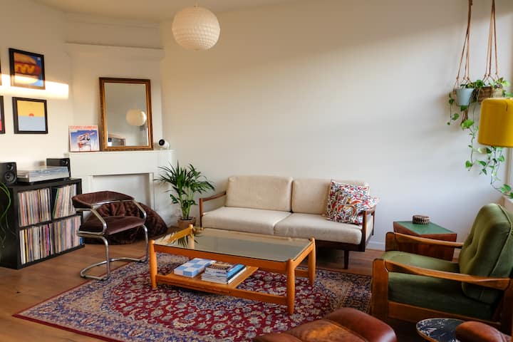 Bright Canal Flat W/ Terrace - Amsterdam