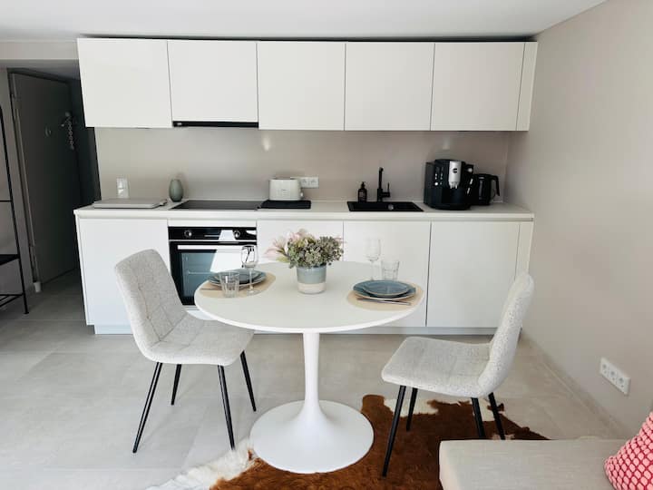 Raum2go - No3 Stylishes Studio - Wiesbaden