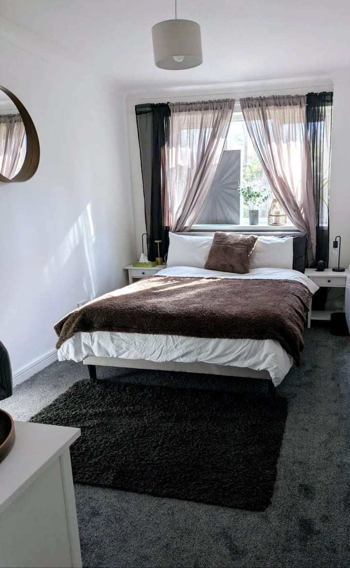 Central Milton Keynes Apartment - Milton Keynes