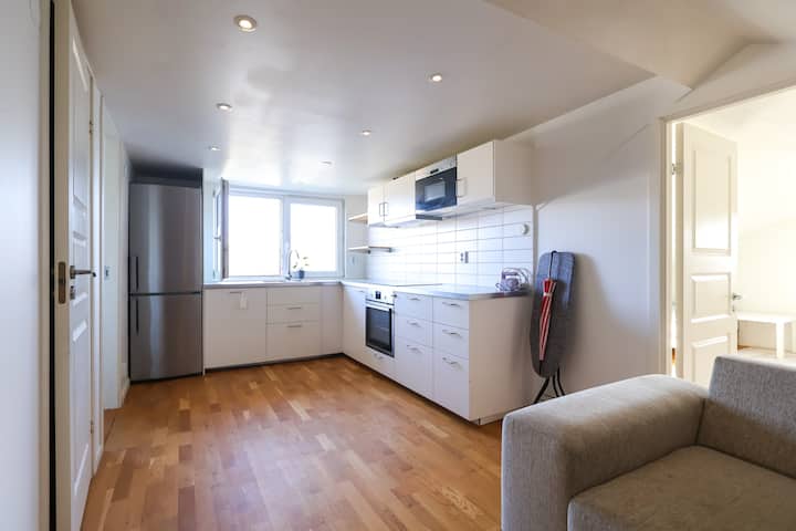 5 Beds • For Workers • Parking • Near Volvo - Gothenburg