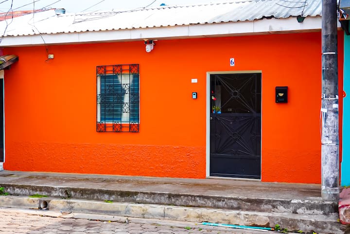 Casa Bendita - El Salvador