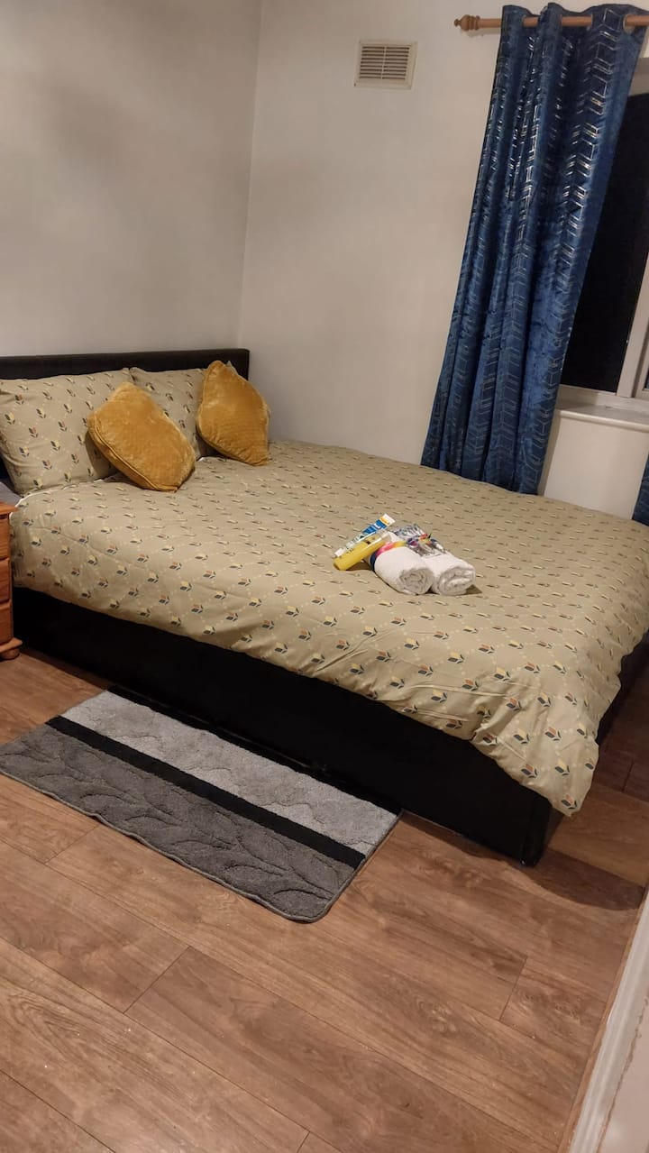 Our Charming Bedroom - South Dublin