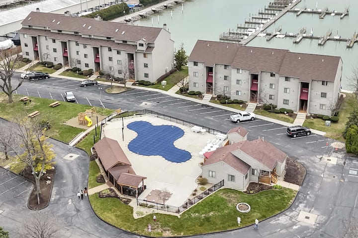 Waterfront Gem In Port Clinton, Ohio - Port Clinton, OH