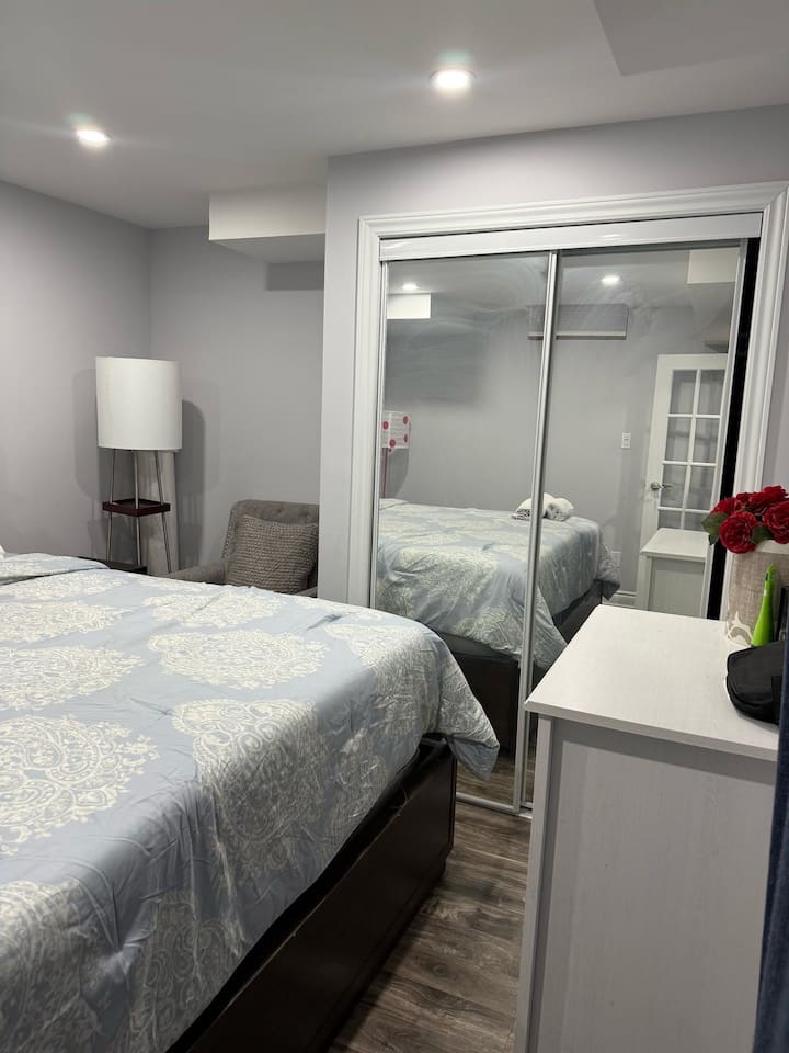 Luxury Chic 1bedroom/livingroom - Brantford