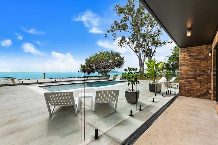 Salt & Stone Villa On The Beach - Villa 2 - Burrum Heads