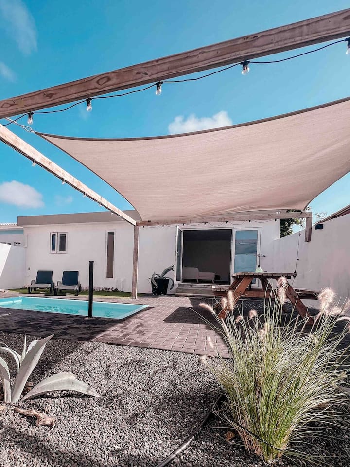 The Hide Away Curacao - Curaçao