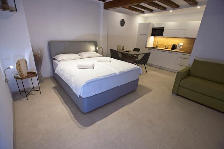 Spacious Studio On Ground Floor - ピラン