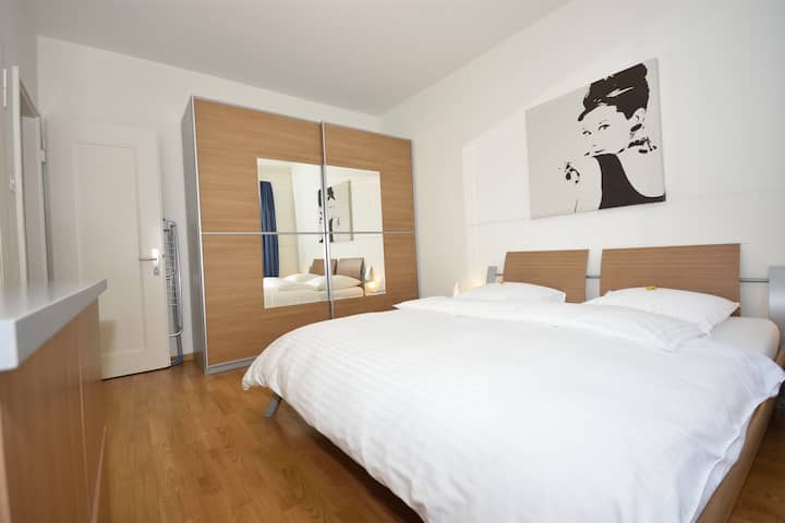 1br - Great Starting Point For Tourists - Mill 324 - Zurich