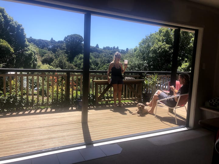Raglan Surf Beaches: Secluded Sunny House - Raglan