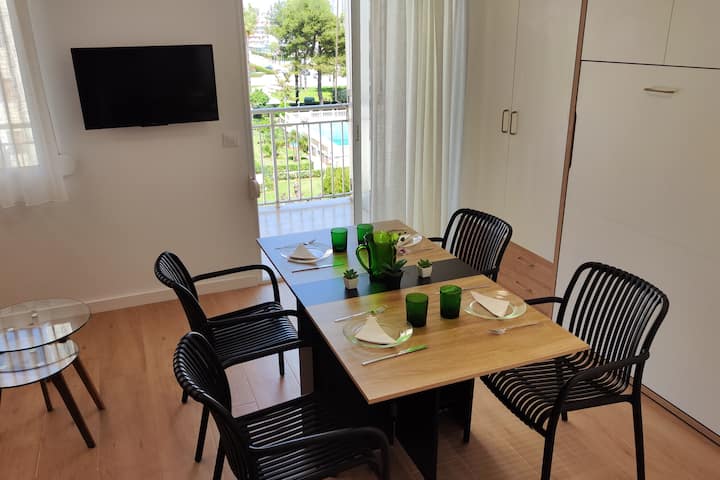 Estudio A Estrenar
Playa De Gandia - Gandía