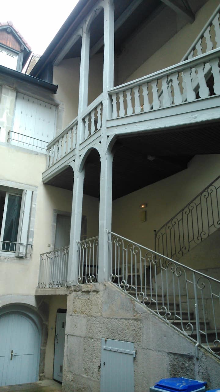 L' Arcadien Charmant Duplex Centre Lons Le Saunier - Baume-les-Messieurs
