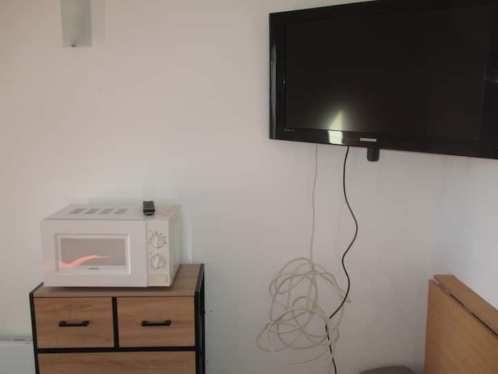 Studio Avec Cuisine Et Sdeb - Carentan