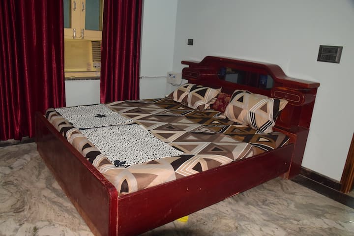 Flat In Rishikesh, Bharat Mandir - 리시케시