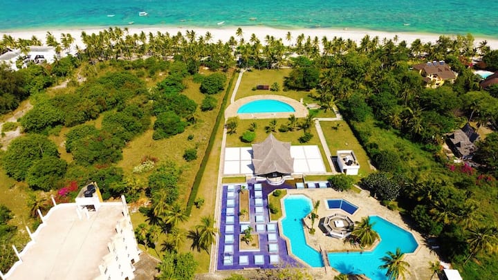 Eunice’s Seaview Apartment - Diani Beach