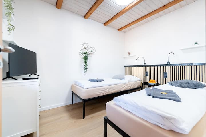 6 P. Bei Basel & Schwarzwald, Stilvoll, Funktional - Steinen