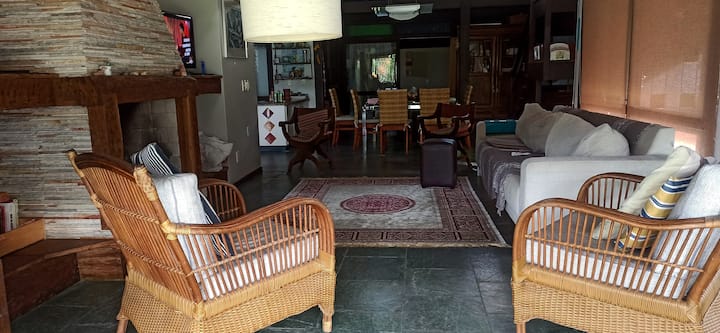 Casa Espaçosa 5 Minutos Da Praia - Garopaba