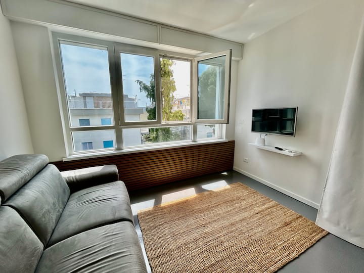 Bright Studio Near The Beach For A Couple -
